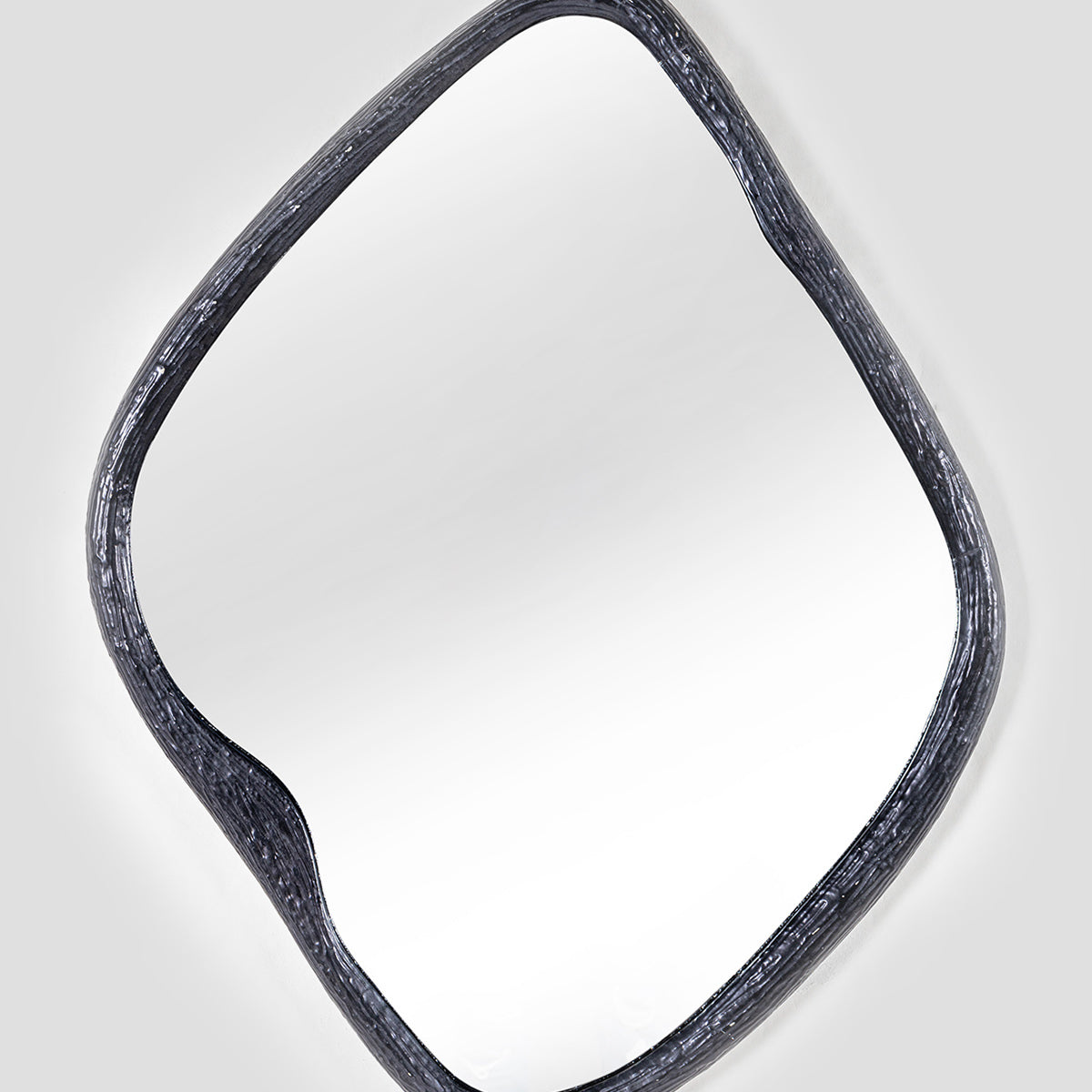 19376 | Metal Casted Mirror Frame – Manglam Arts